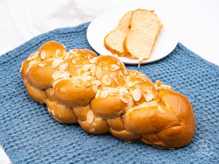 Striezel selber machen, besonders saftig und flaumig | cooknsoul.de